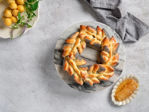10 Beautiful Round Challahs You Need To Make For Rosh Hashanah - Kosher.com