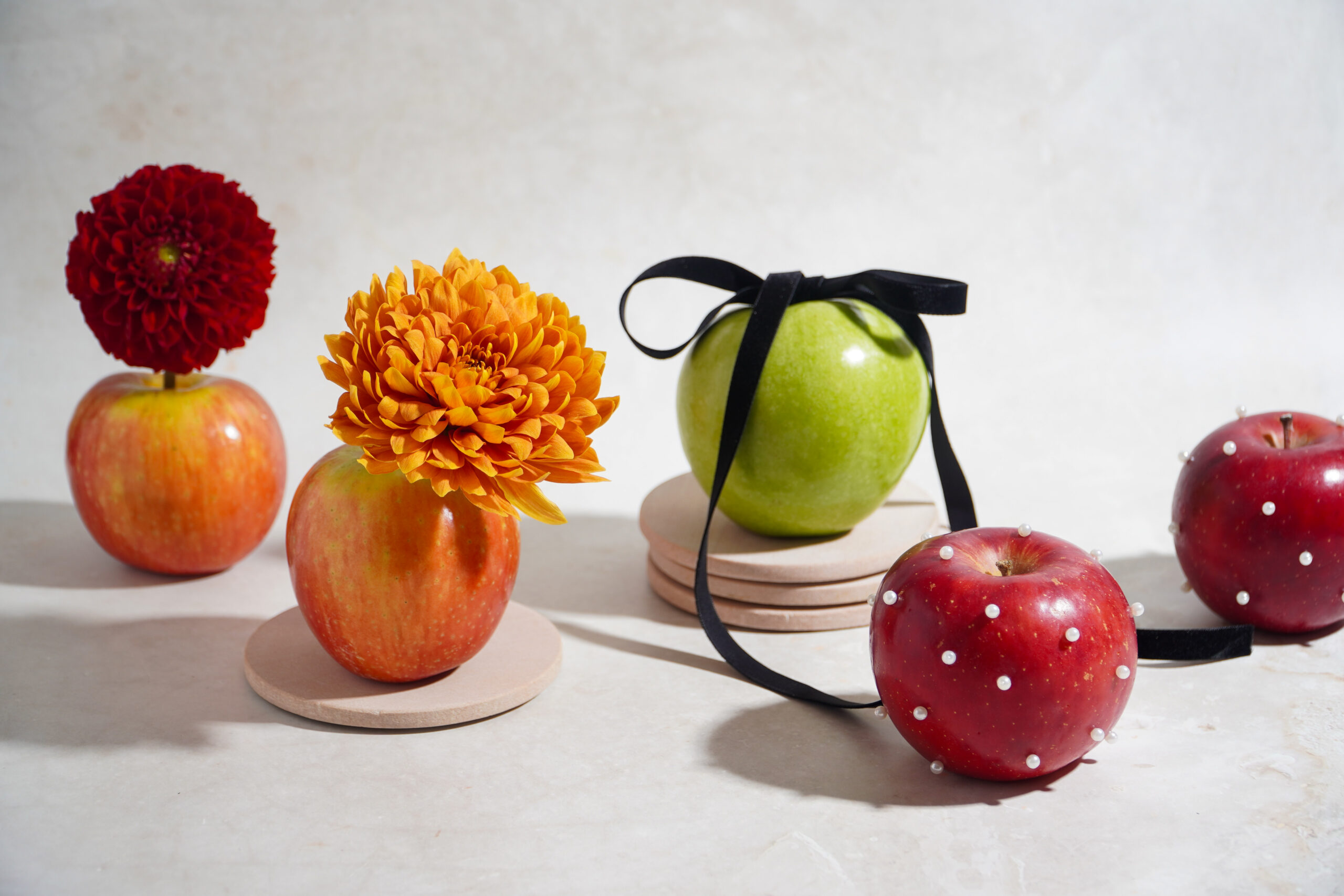 3 Creative Ways to Decorate Apples for Your Rosh Hashanah Table ...