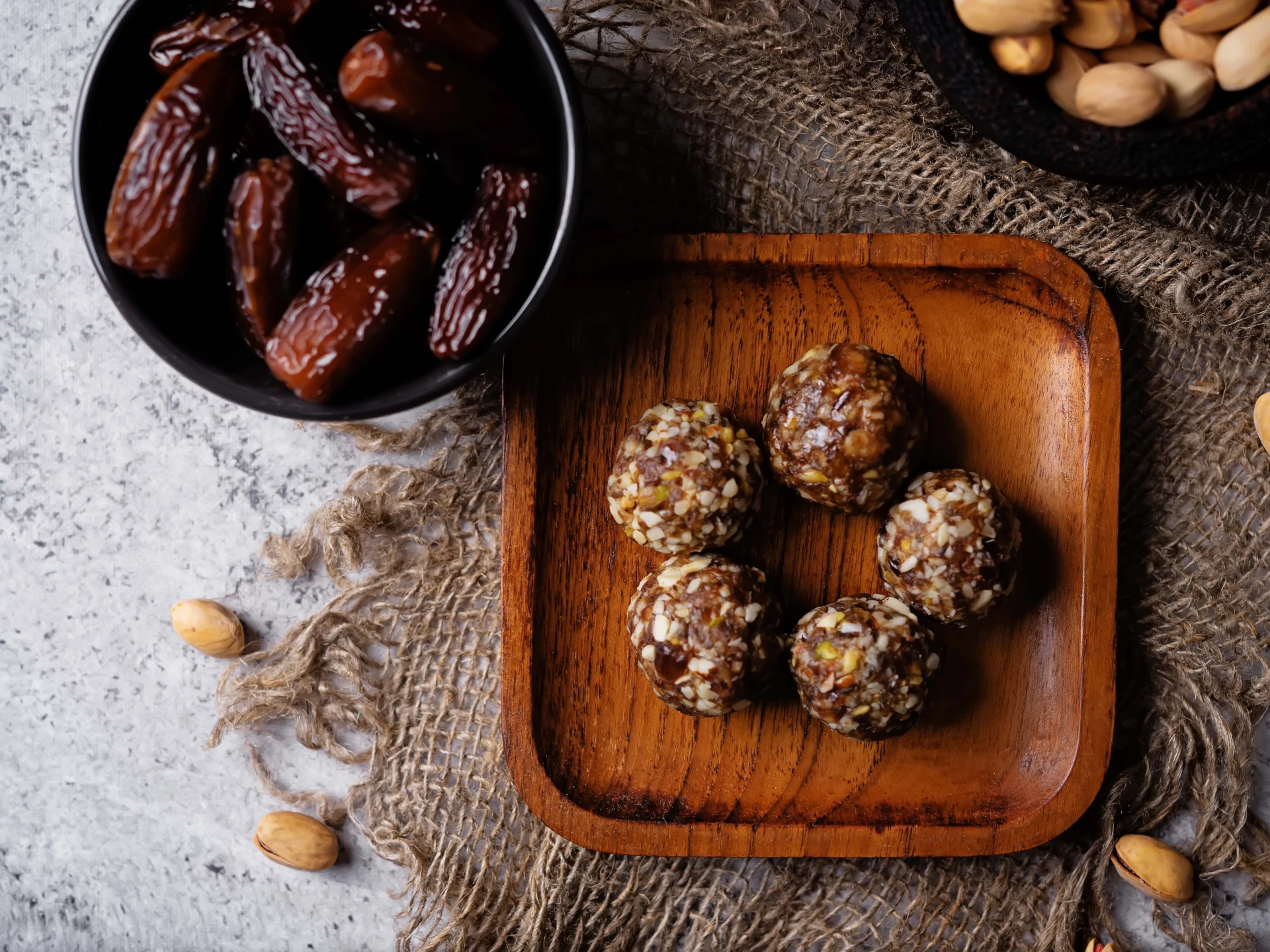 Energy Date Balls - Kosher.com